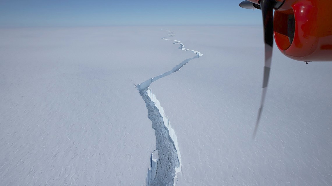 Iceberg breaks off Antarctica, bigger than New York City | wtsp.com