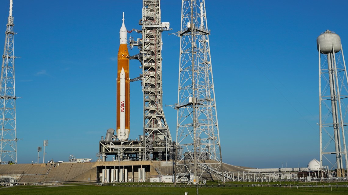 NASA Artemis I moon rocket weathers hurricane on launch pad | wtsp.com