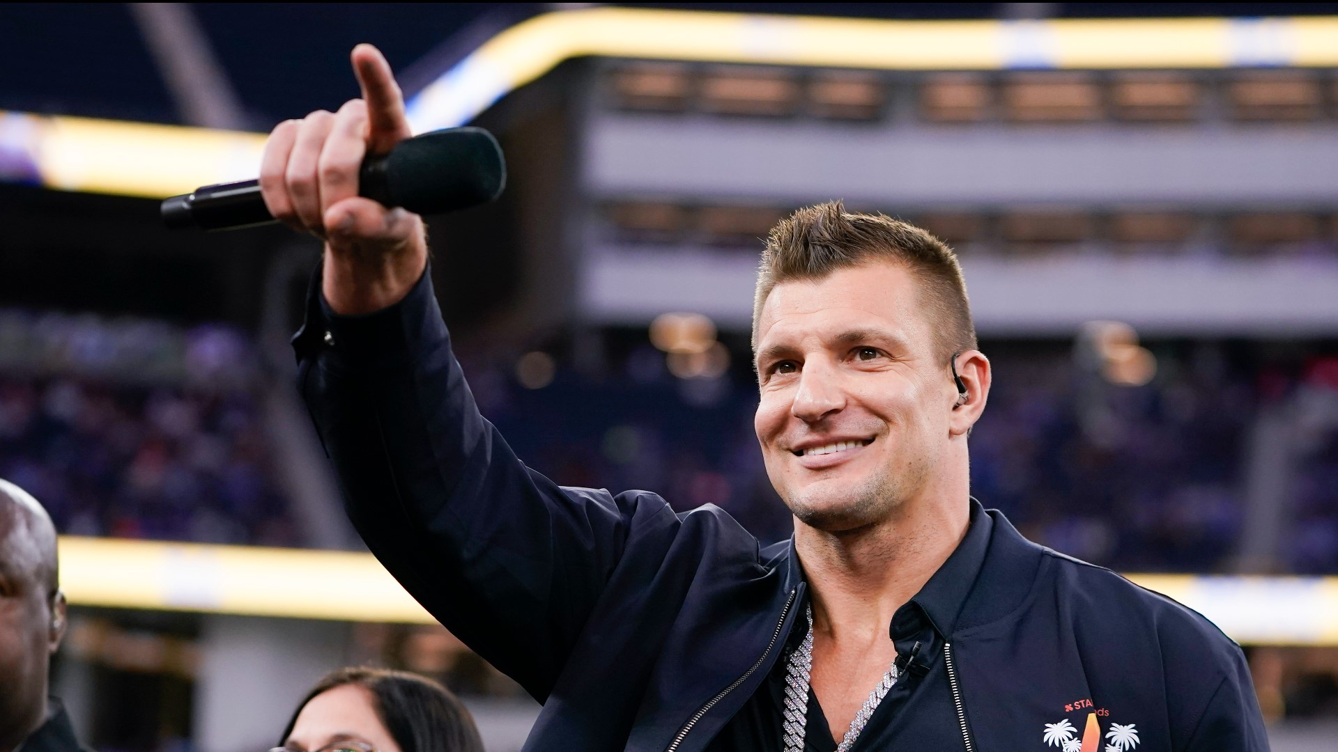 Rob Gronkowski to sign one-day contract with New England Patriots to ...
