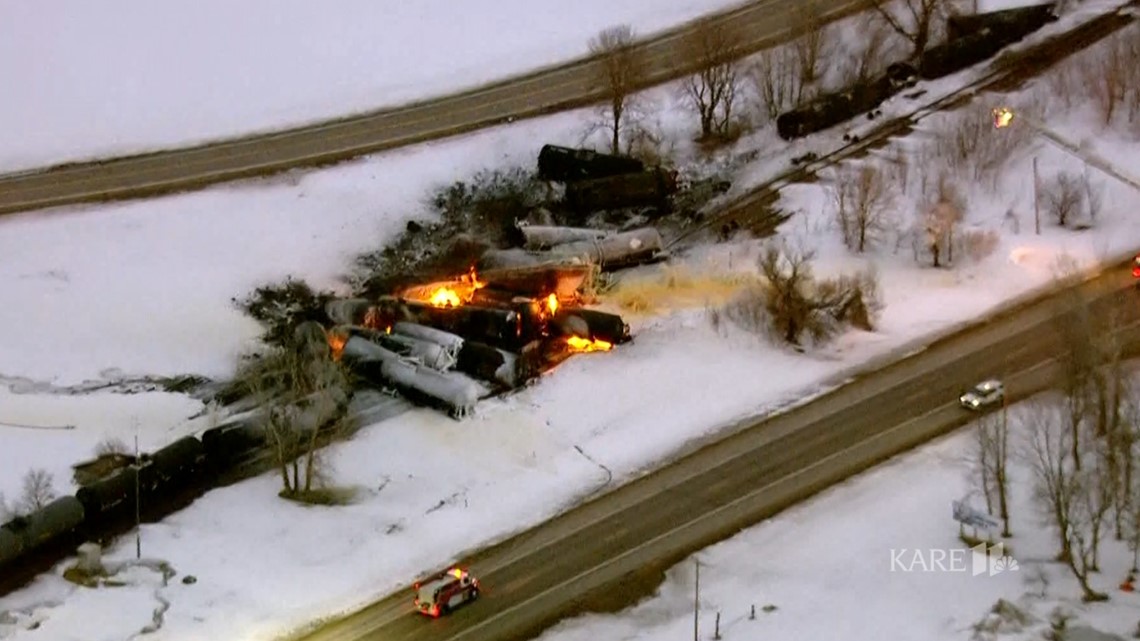 Fiery train derailment prompts evacuations in Minnesota | wtsp.com