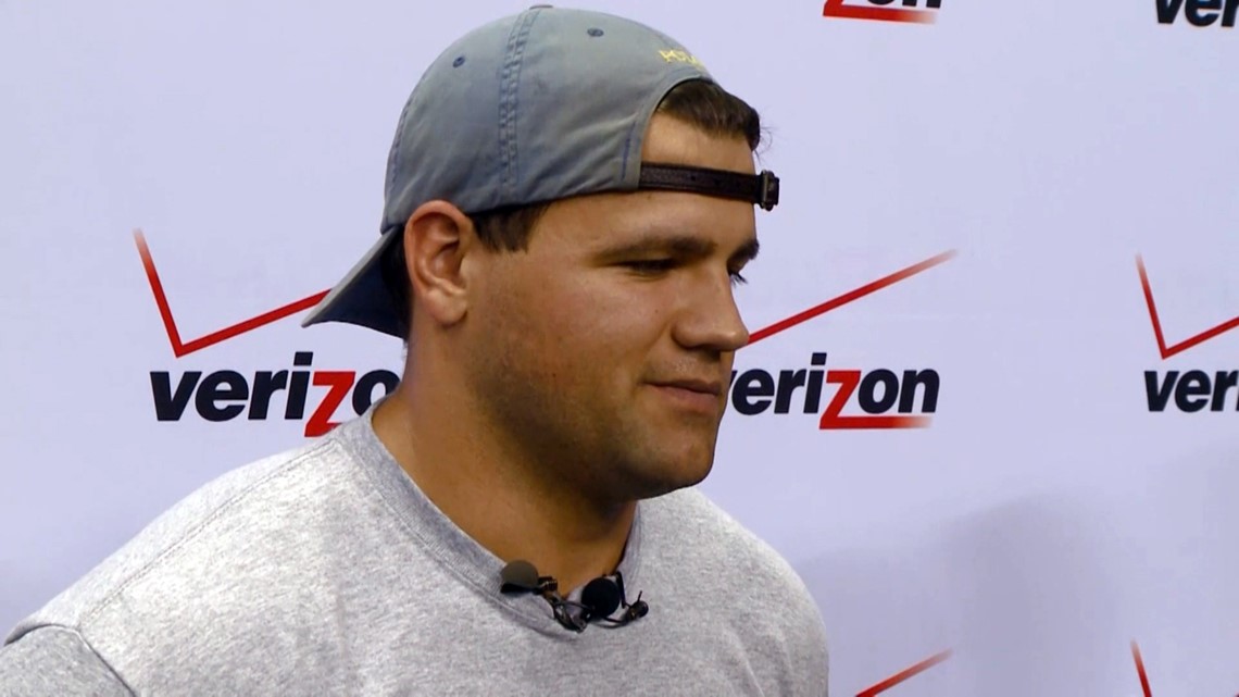 Former Razorback Peyton Hillis off the ventilator | wtsp.com