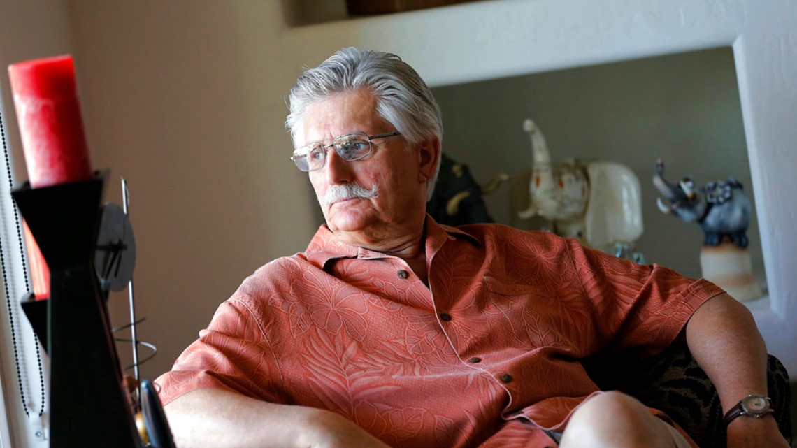 Ron Goldman's dad issues statement following O.J. Simpson death | wtsp.com