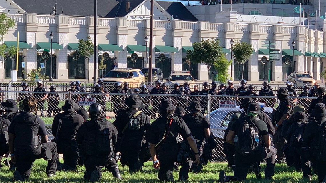 Kentucky Derby: Protests, counter-protesters in Louisville | wtsp.com