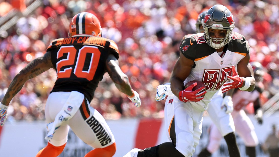 Buccaneers pick up OJ Howard fifth-year option after trade rumors ...