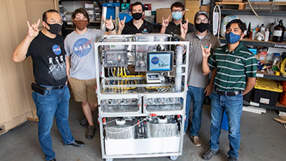 NASA to test USF technology that could grow vegetables in space | wtsp.com