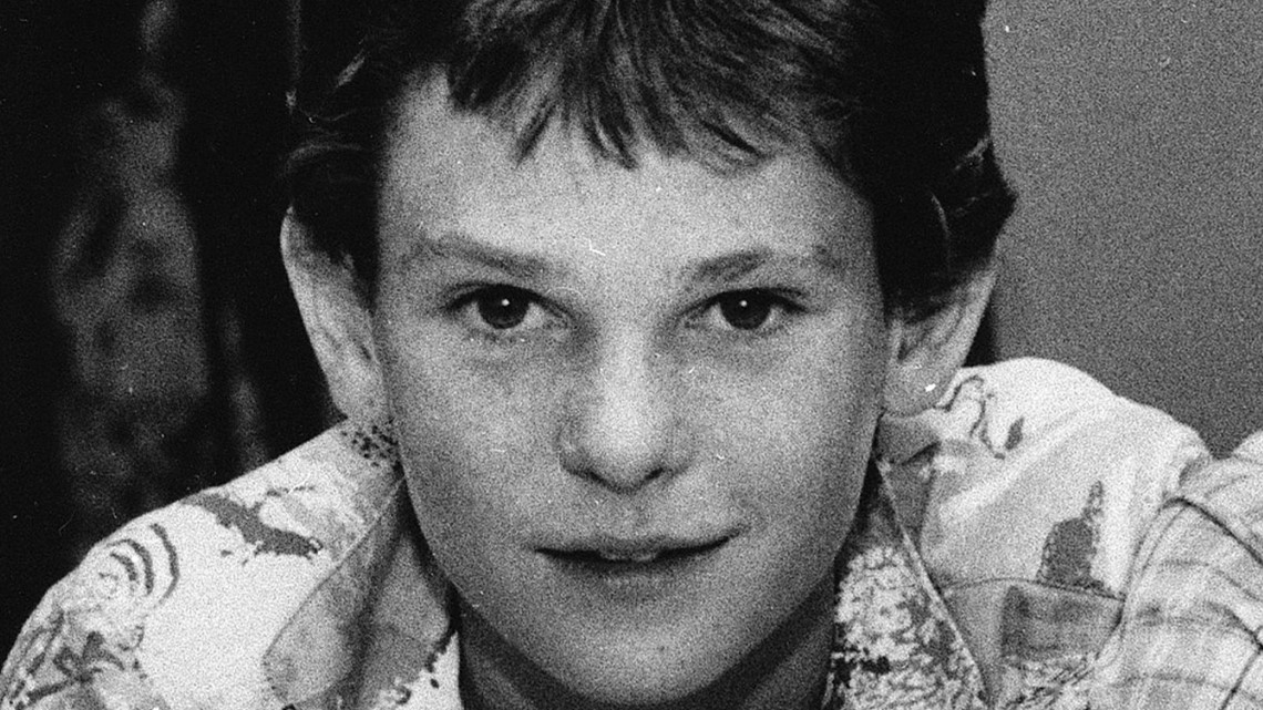 E.T. and Elliott are back together after 37 years | wtsp.com