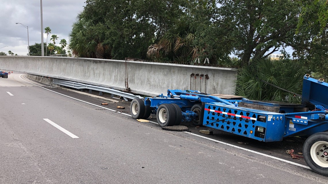 Oversized load carrying concrete beam blocks Selmon Expressway near ...