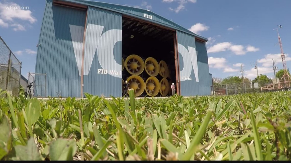 'Wall of Wind': How blasting +150 mph wind helps to build better homes ...
