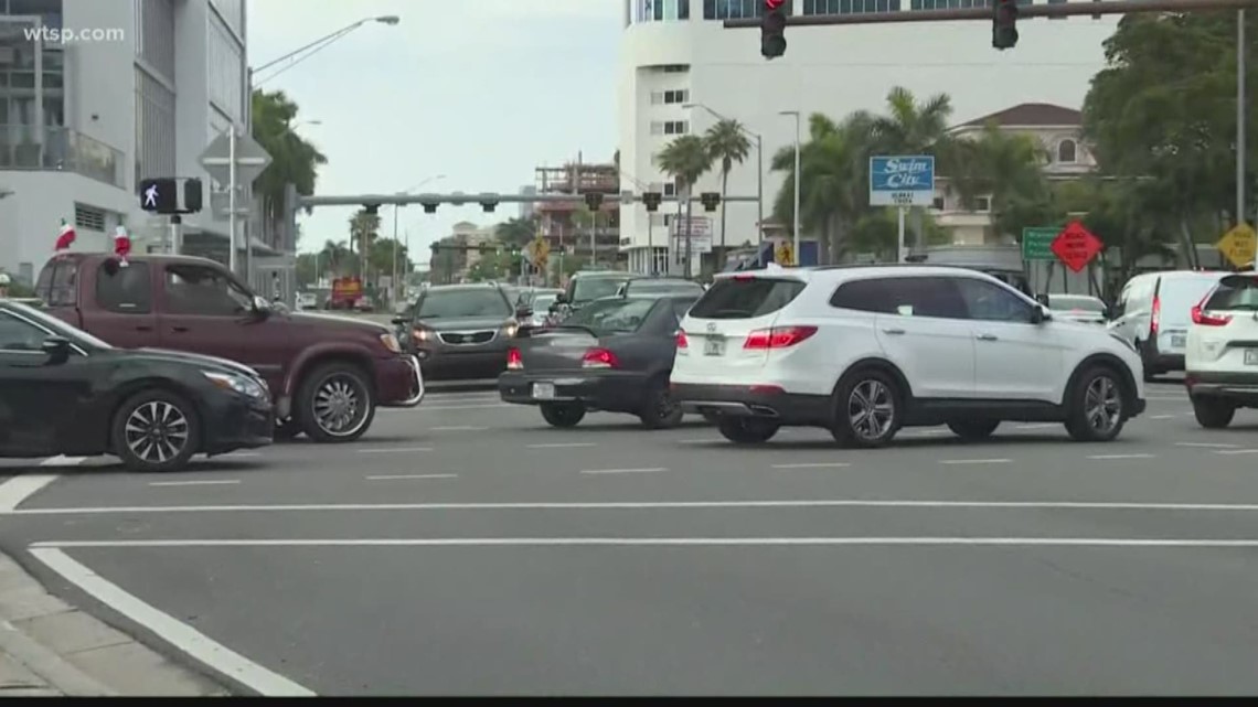 Sarasota police crack down on drivers blocking intersections | wtsp.com