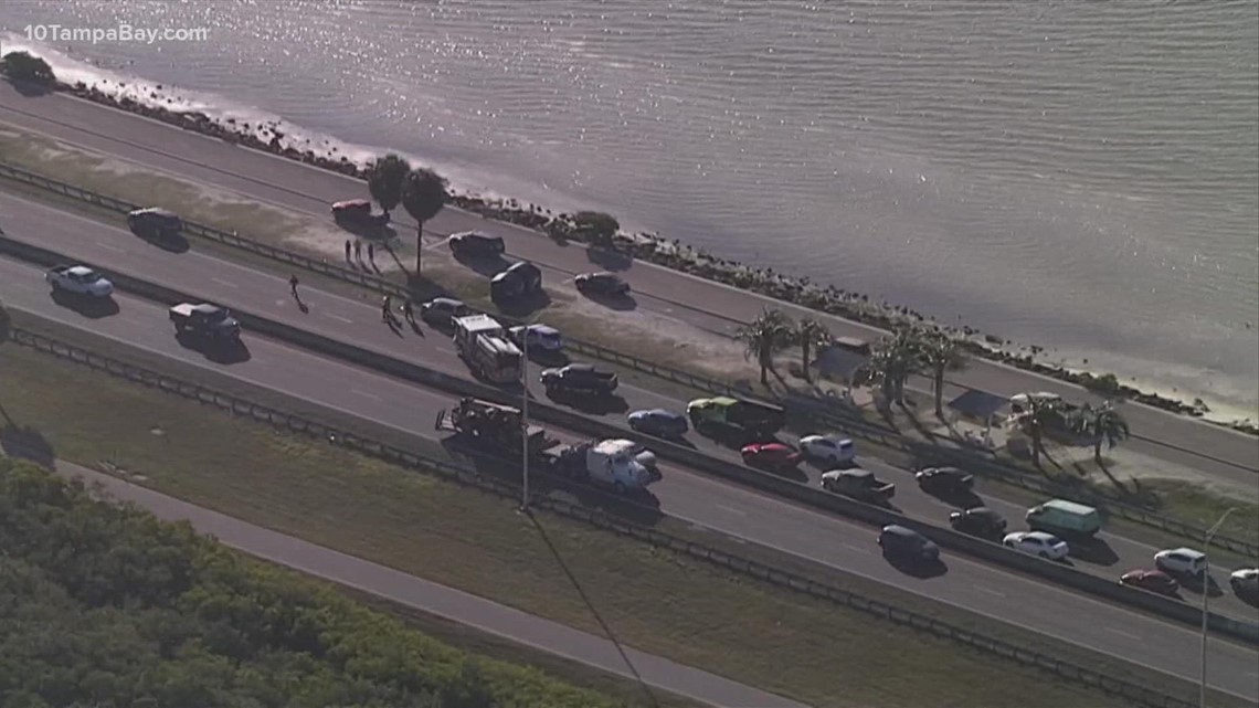Courtney Campbell Causeway to Tampa closes following crash | wtsp.com