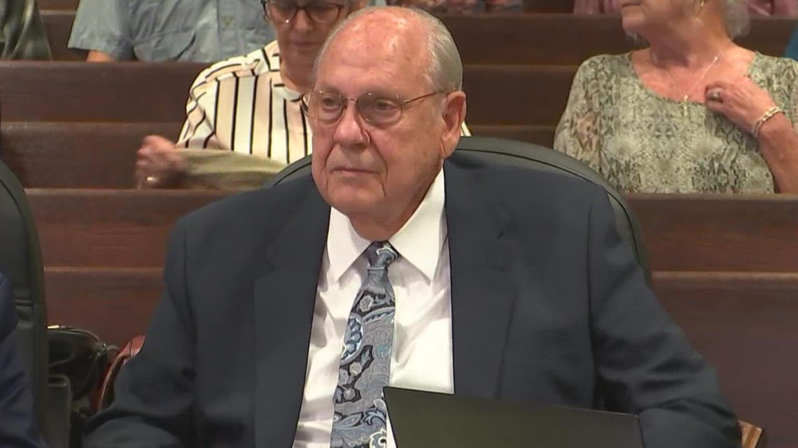 Day 6 of Curtis Reeves trial: Defense to call more witnesses | wtsp.com