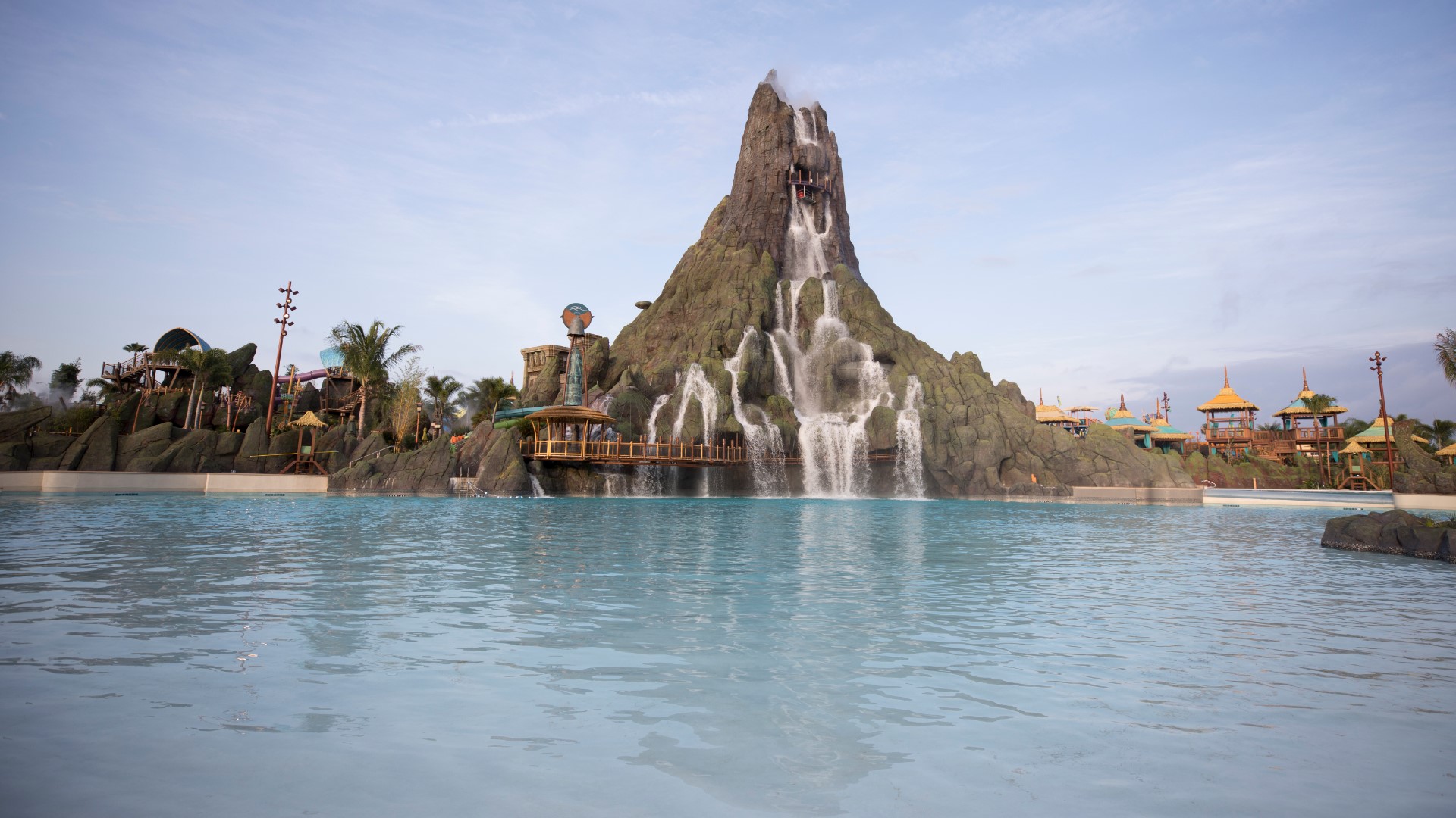 Lawsuit: Man was paralyzed after riding Volcano Bay water slide | wtsp.com