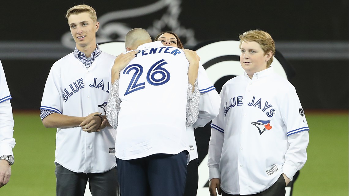 Toronto Blue Jays retire Roy Halladay's No. 32 jersey | wtsp.com