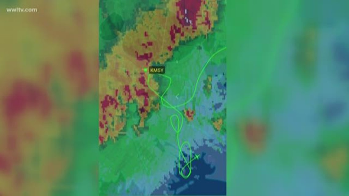 'Terrifying flight' as plane tries to land at airport during severe ...