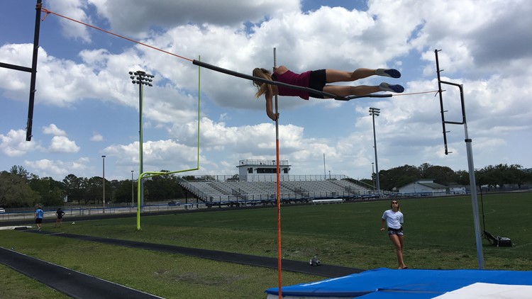 PHOTOS | Pole vaulter Emma Grace | wtsp.com