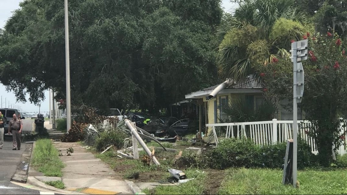 Driver killed in two-vehicle road rage crash into building in Highland ...