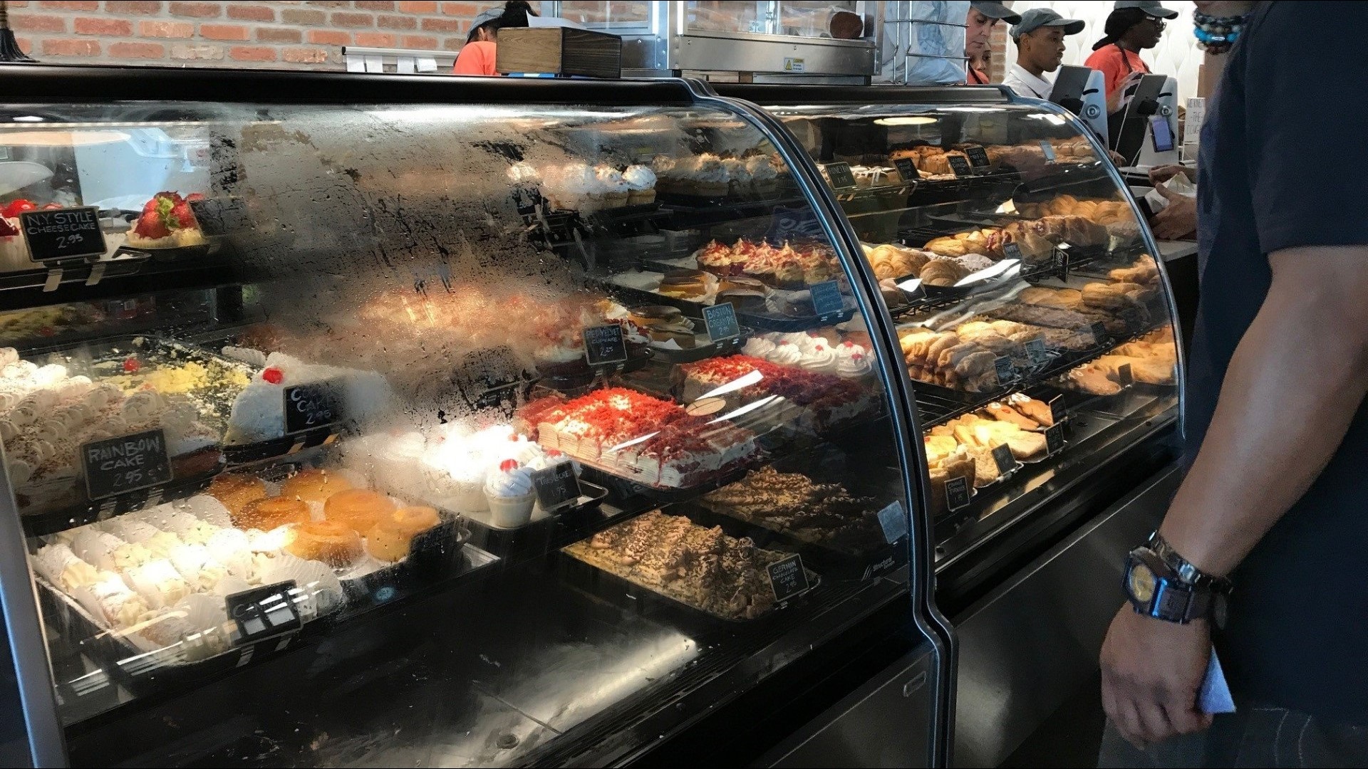 La Segunda opens second location after 103 years, expanding historic ...