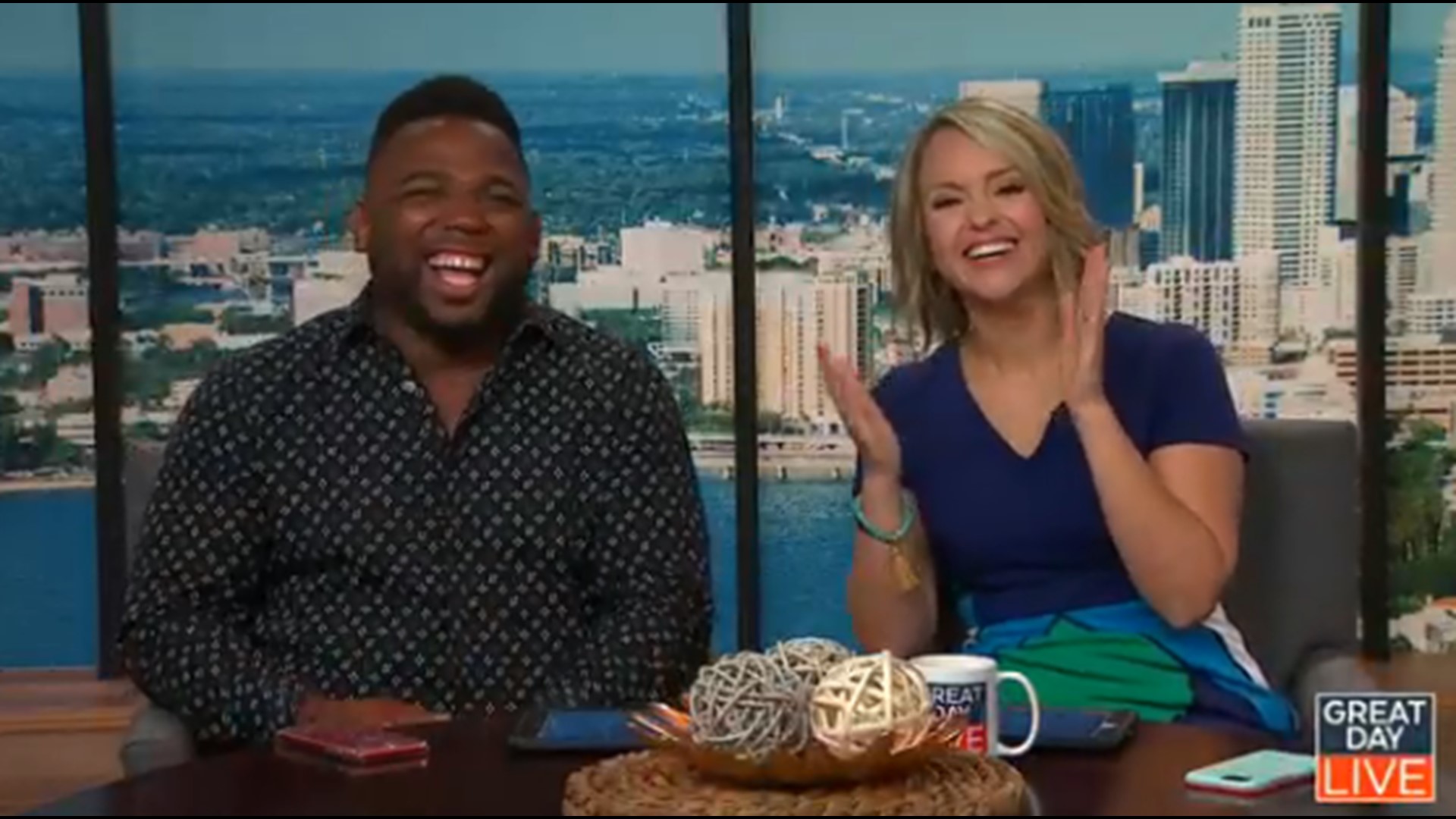 Trending with Miguel: Kevin Hart, The Rock's surprise, twins marrying ...