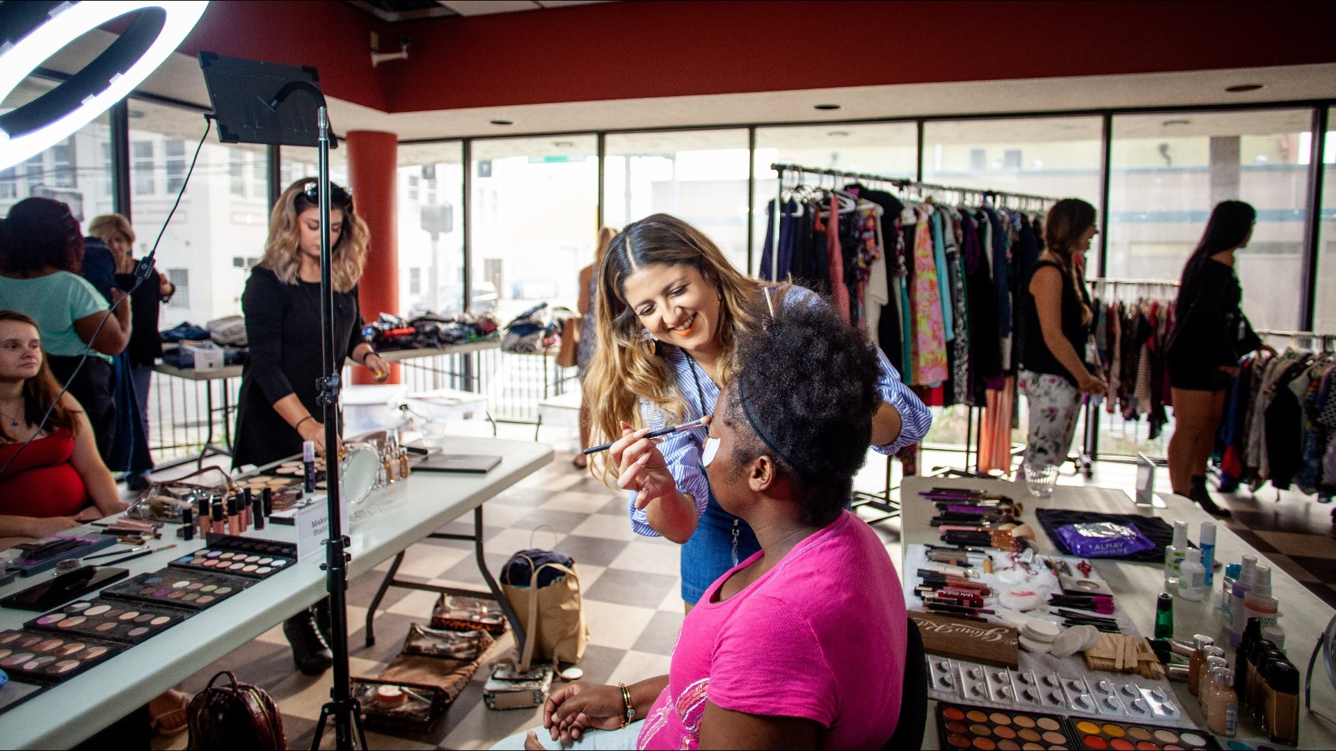 Once homeless, local woman provides makeovers for job interviews | wtsp.com