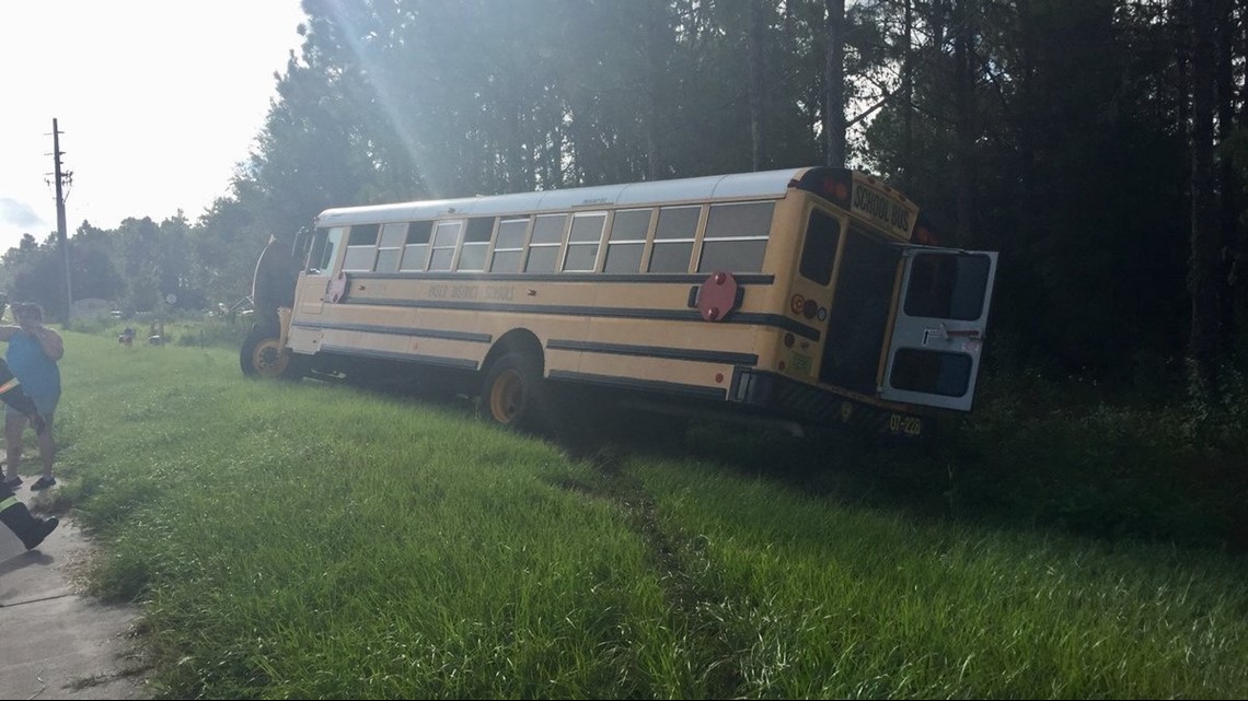 5 students on Pasco Co. school bus during crash with dump truck; no one ...
