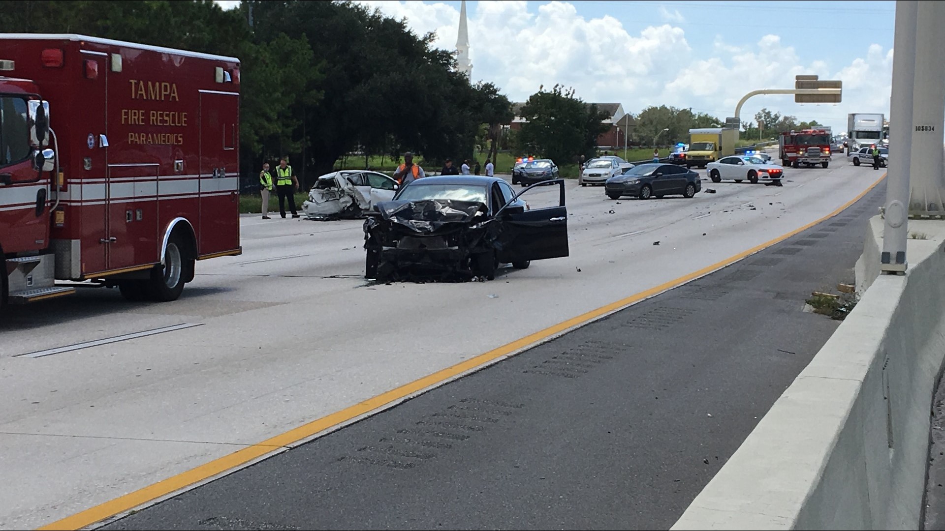 Multi Car Crash Shuts Down Nb I 275 Near Hillsborough Avenue In Tampa