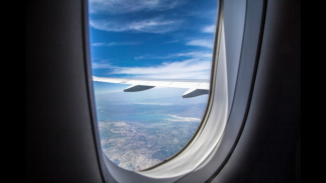 Why are airplane windows round? For one very important reason | wtsp.com