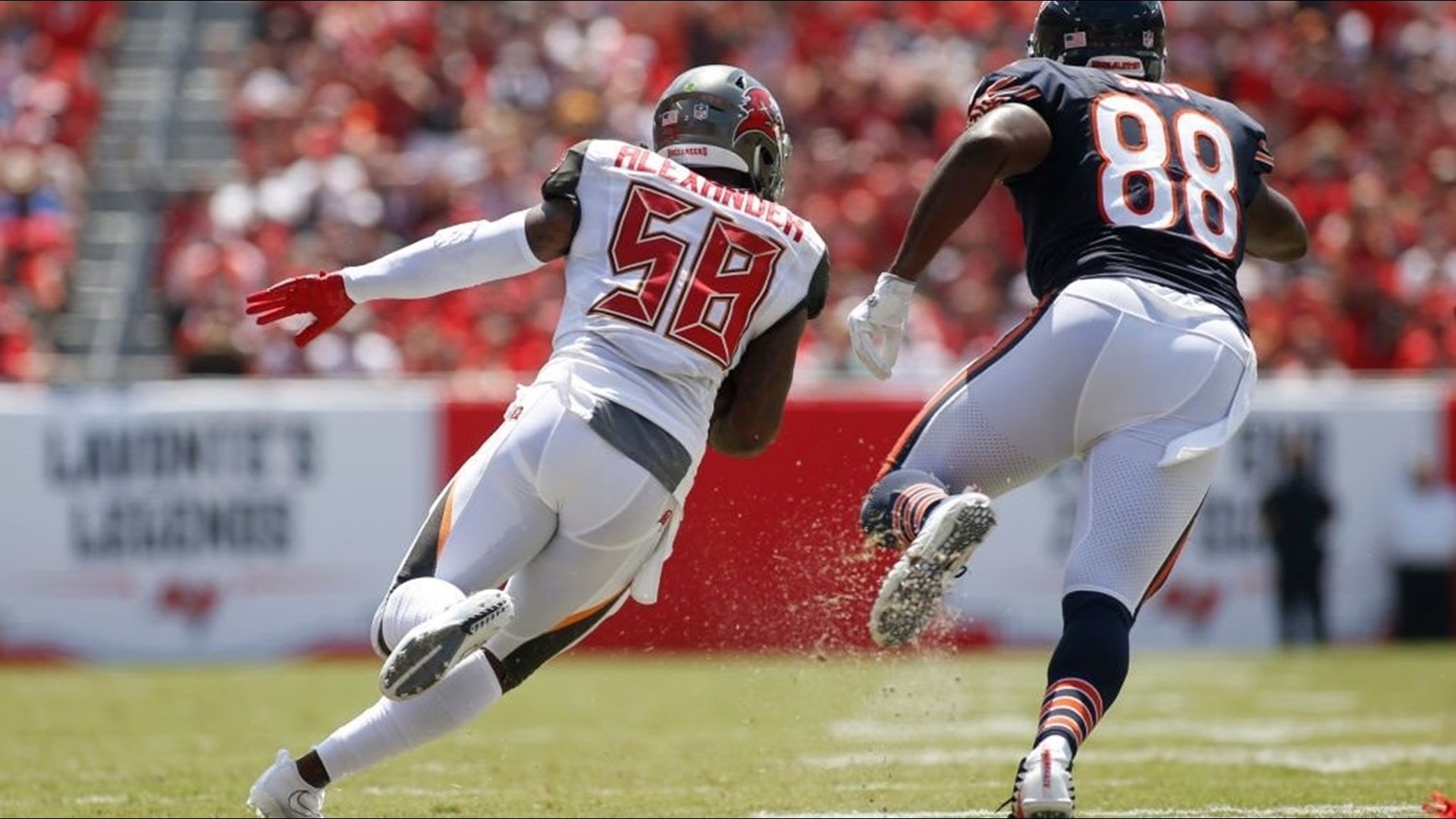 Buccaneers linebacker Kwon Alexander out the rest of the season with ...