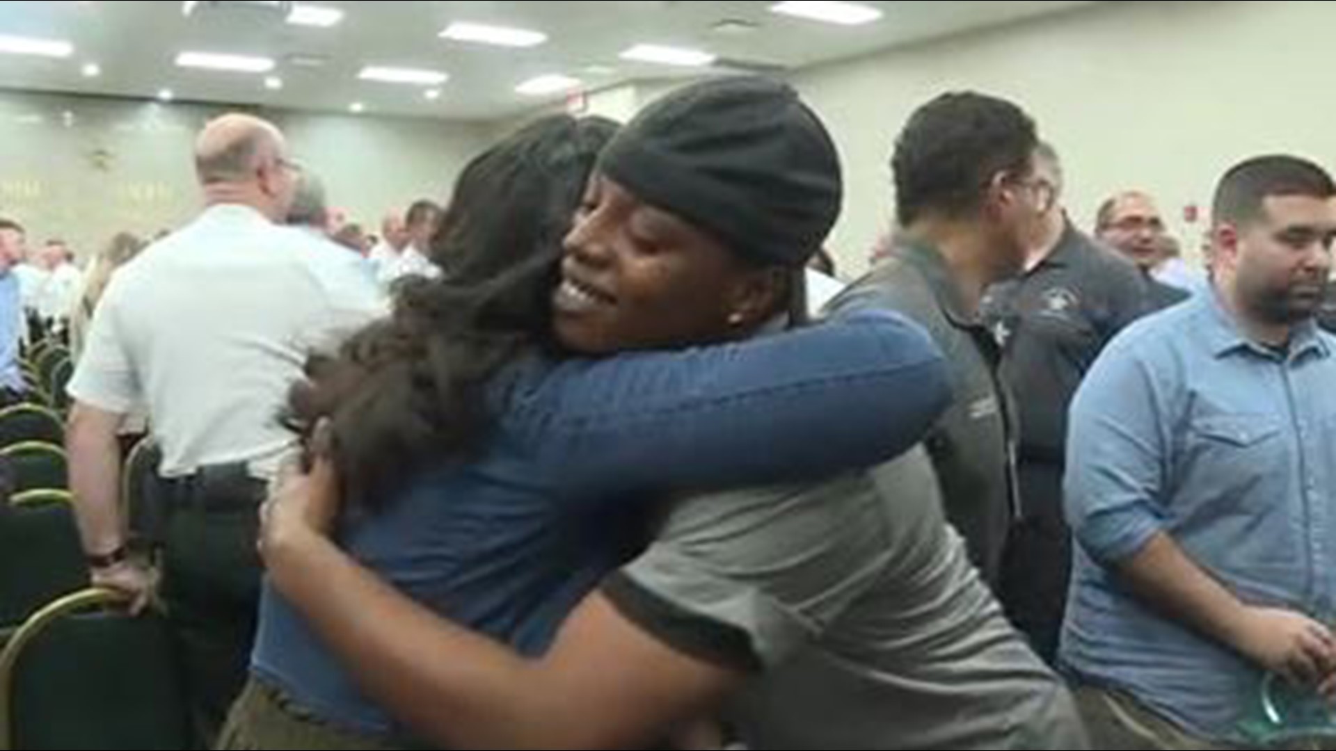 Good Samaritans who saved family with newborn from sinking car honored ...