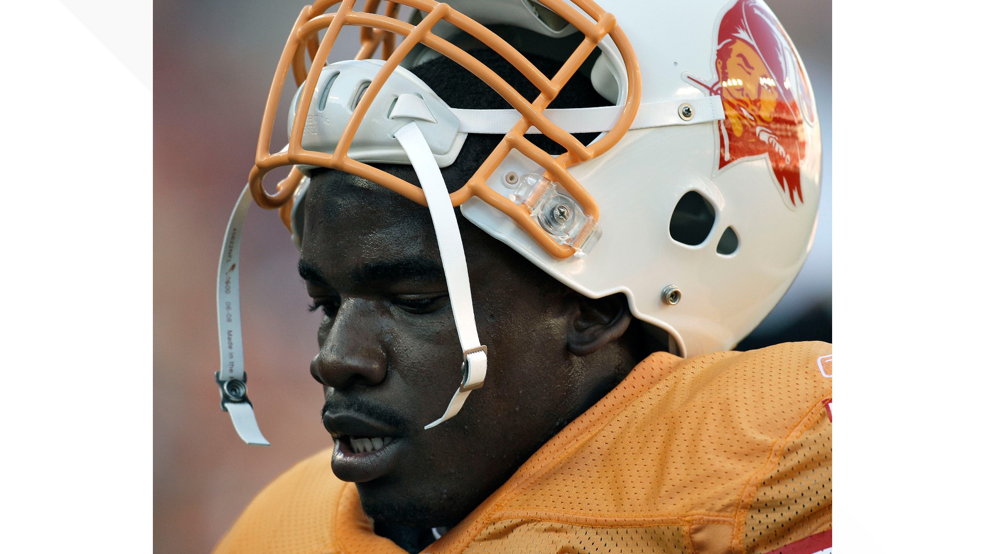 Former NFL linebacker Geno Hayes in hospice care | wtsp.com