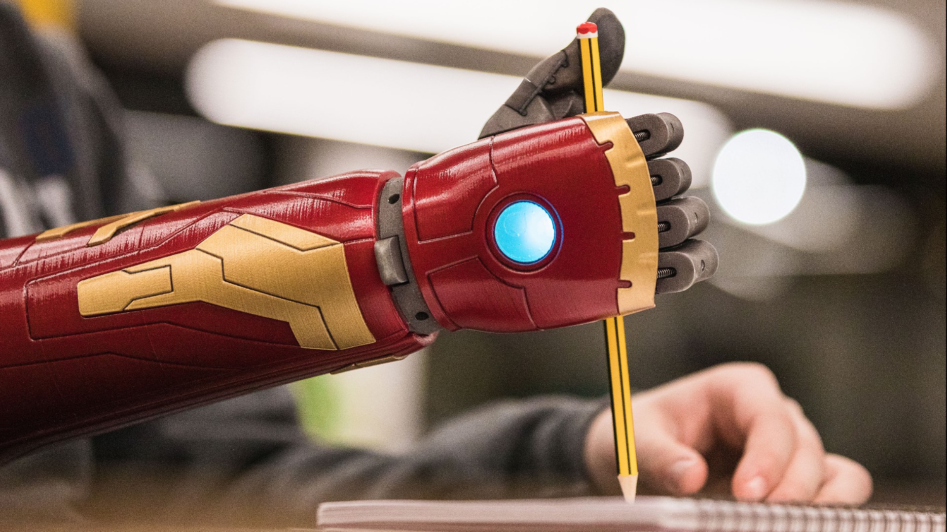 12-year-old Jonathan Wainright shows off his prosthetic hero arm | wtsp.com