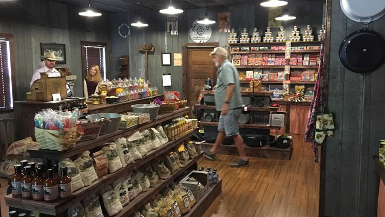 Richloam General Store stocked with Florida history | wtsp.com