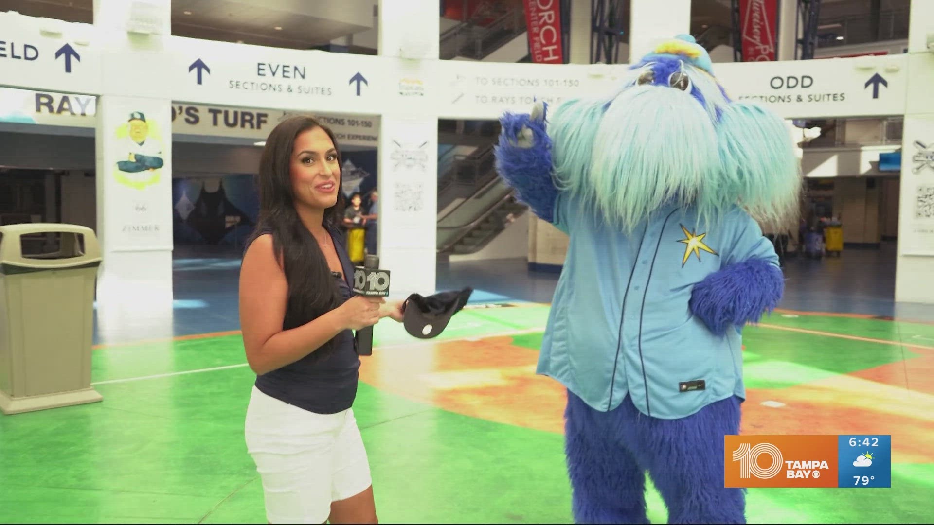 Meteorologist Amanda Pappas meets Raymond | wtsp.com