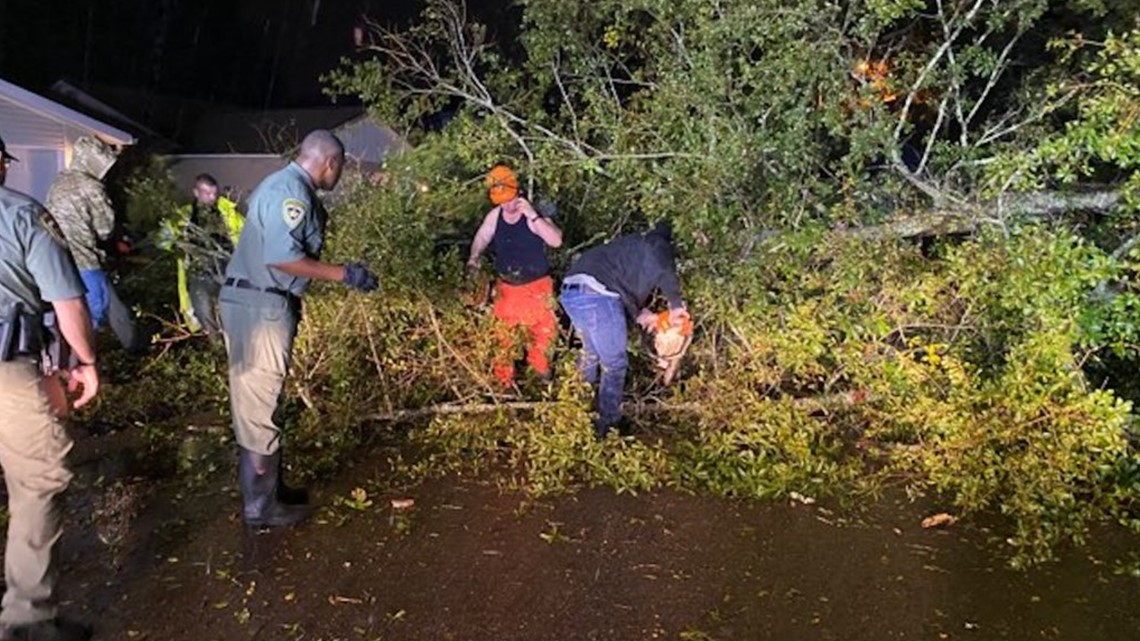 Tampa Bay begins cleanup in aftermath of Tropical Storm Eta | wtsp.com