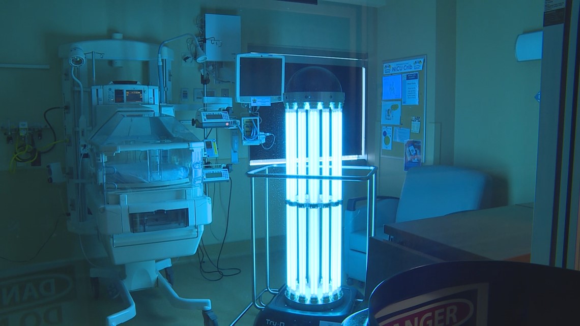 UV robots are helping to clean Sarasota Memorial Hospital | wtsp.com