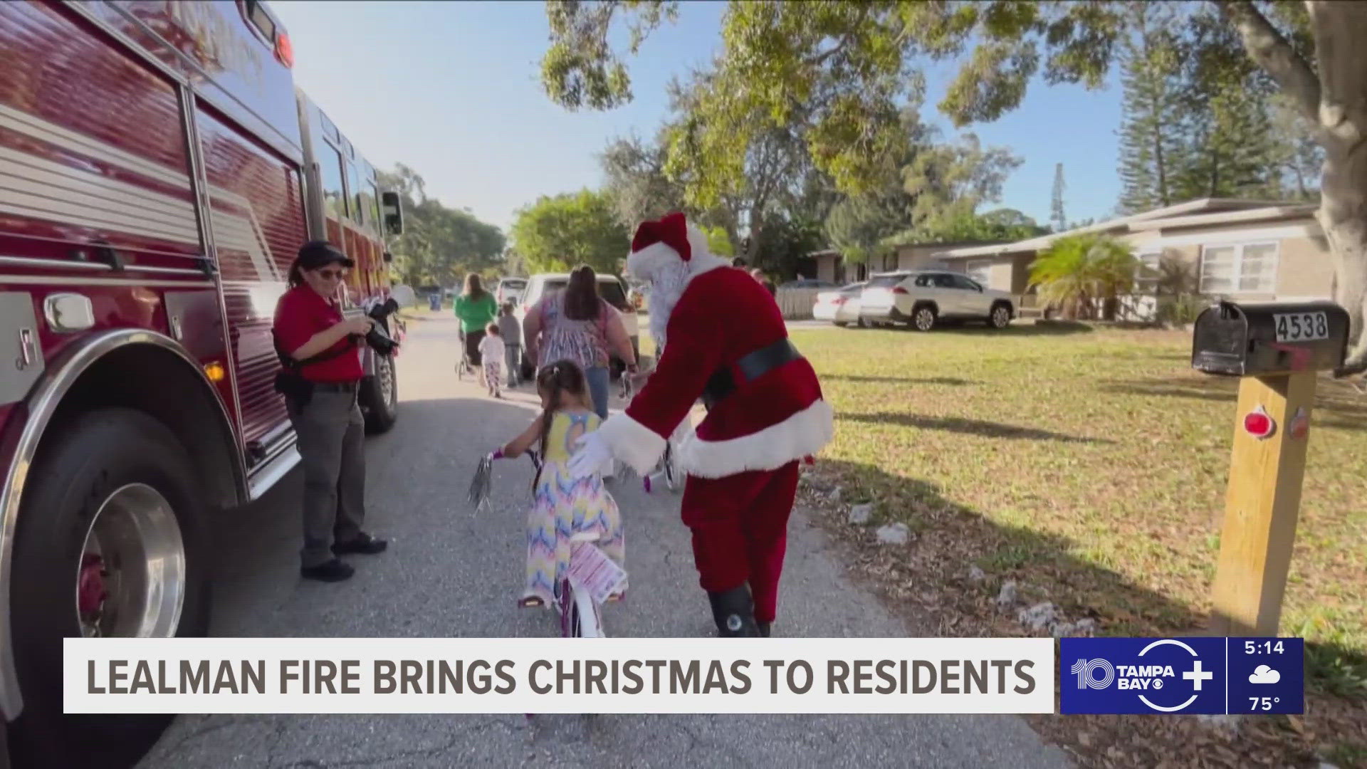 Lealman Fire Department delivers gifts to 3,000 kids on Christmas Eve ...
