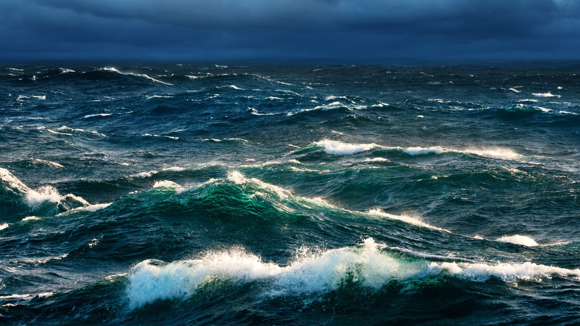 Teen presumably drowns off Florida coast | wtsp.com