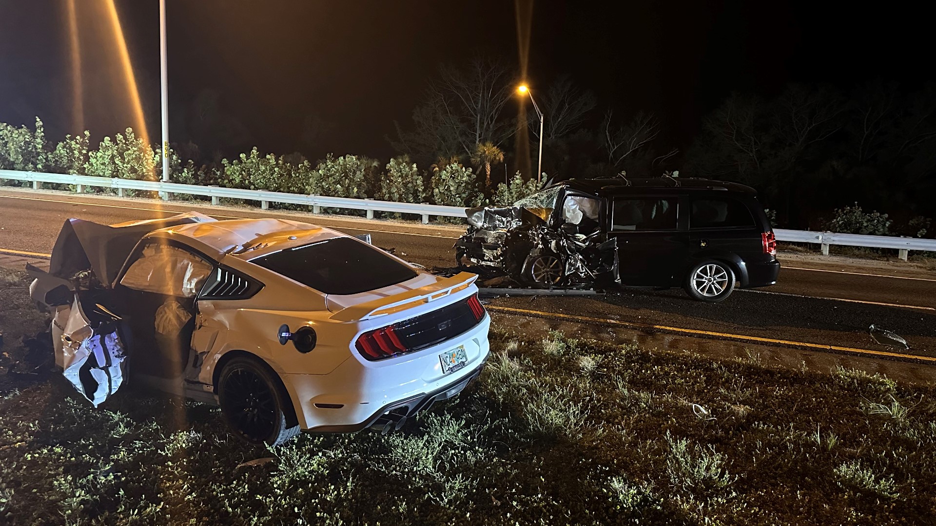 Fatal Skyway Bridge crash: Stolen Mustang chase ends with 2 dead | wtsp.com