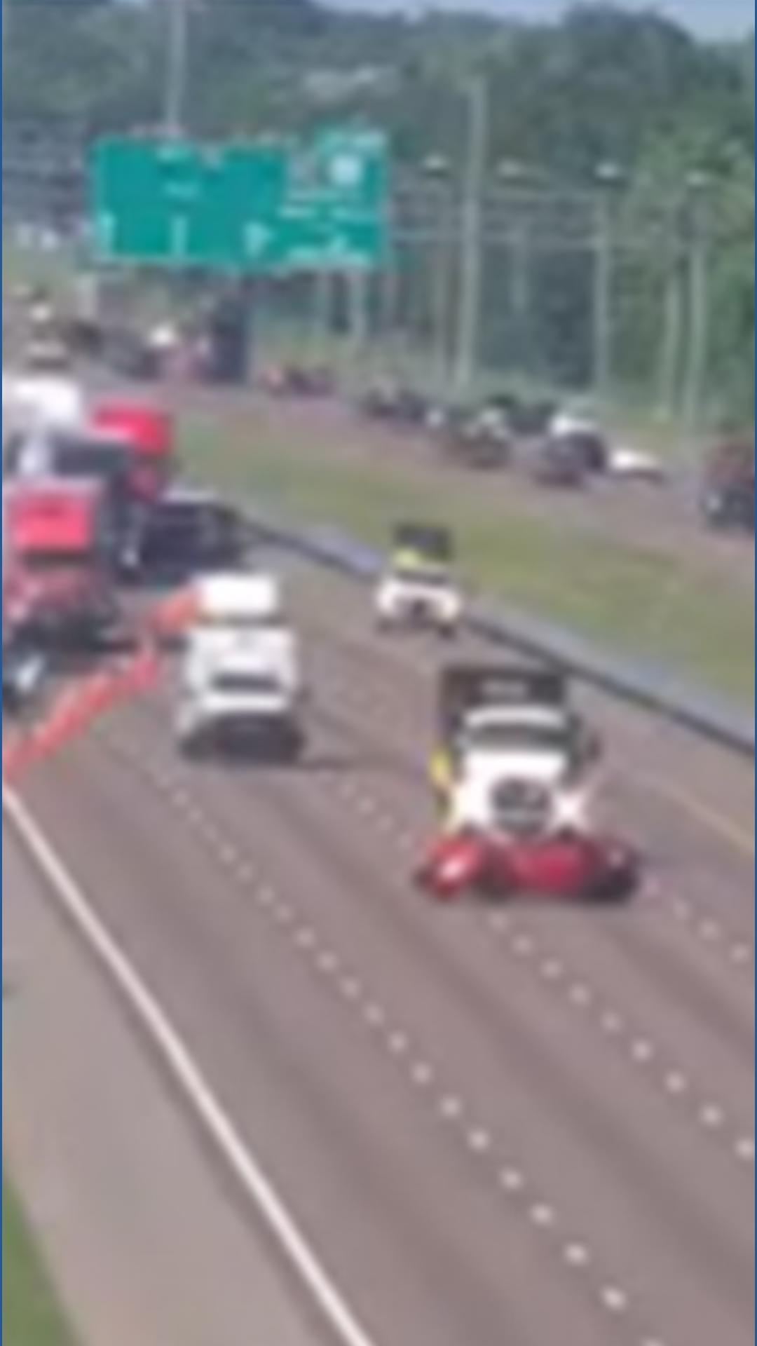 Man killed in crash involving 5 vehicles on southbound I-75 | wtsp.com
