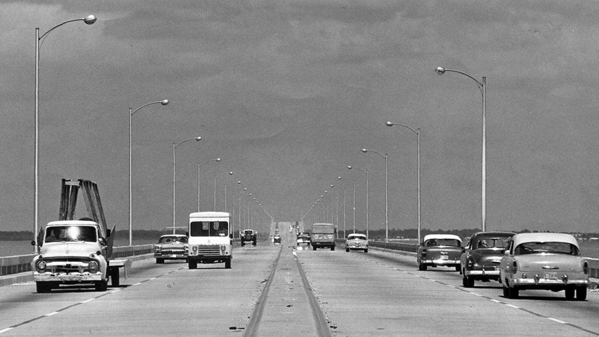 Tampa postcard may explain Howard Frankland Bridge confusion | wtsp.com