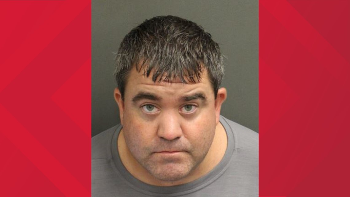 Florida man pretended to be Walt Disney employee, moved items | wtsp.com