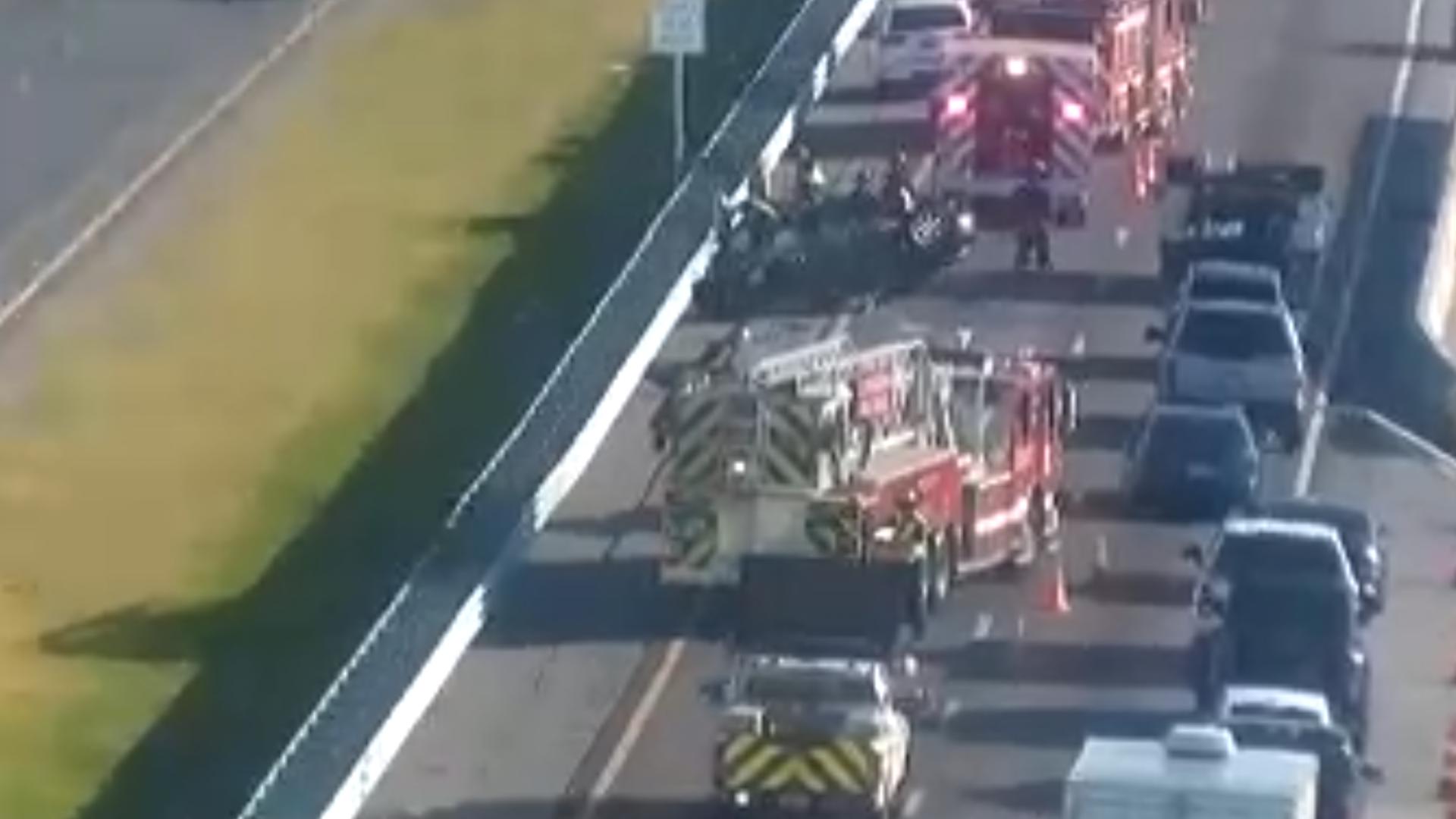 Traffic alert: Crash on Skyway Bridge causes slowdown in northbound ...