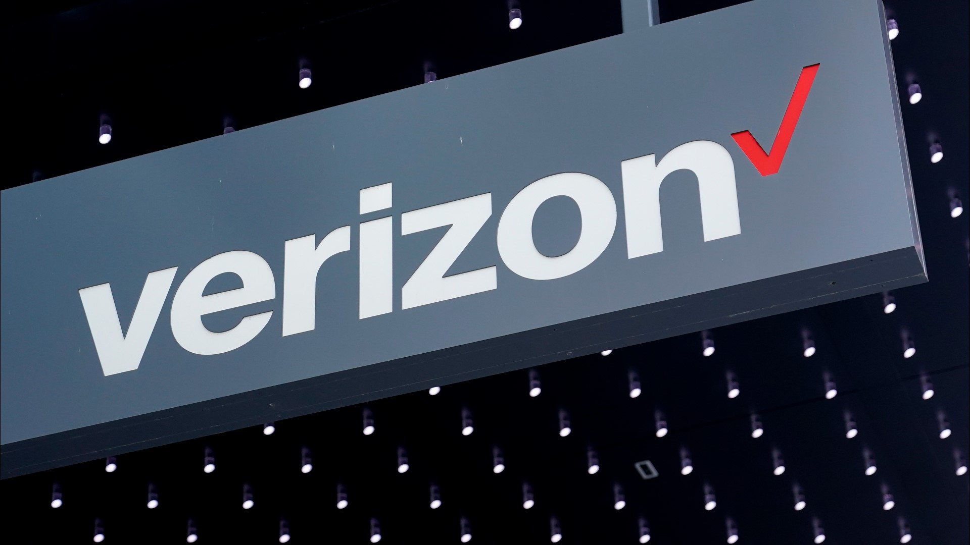 Verizon outage in Tampa: Widespread service issues reported | wtsp.com