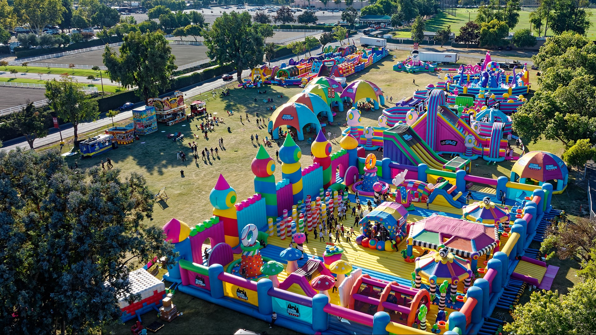 'World's Largest Bounce House' coming to Raymond James Stadium | wtsp.com
