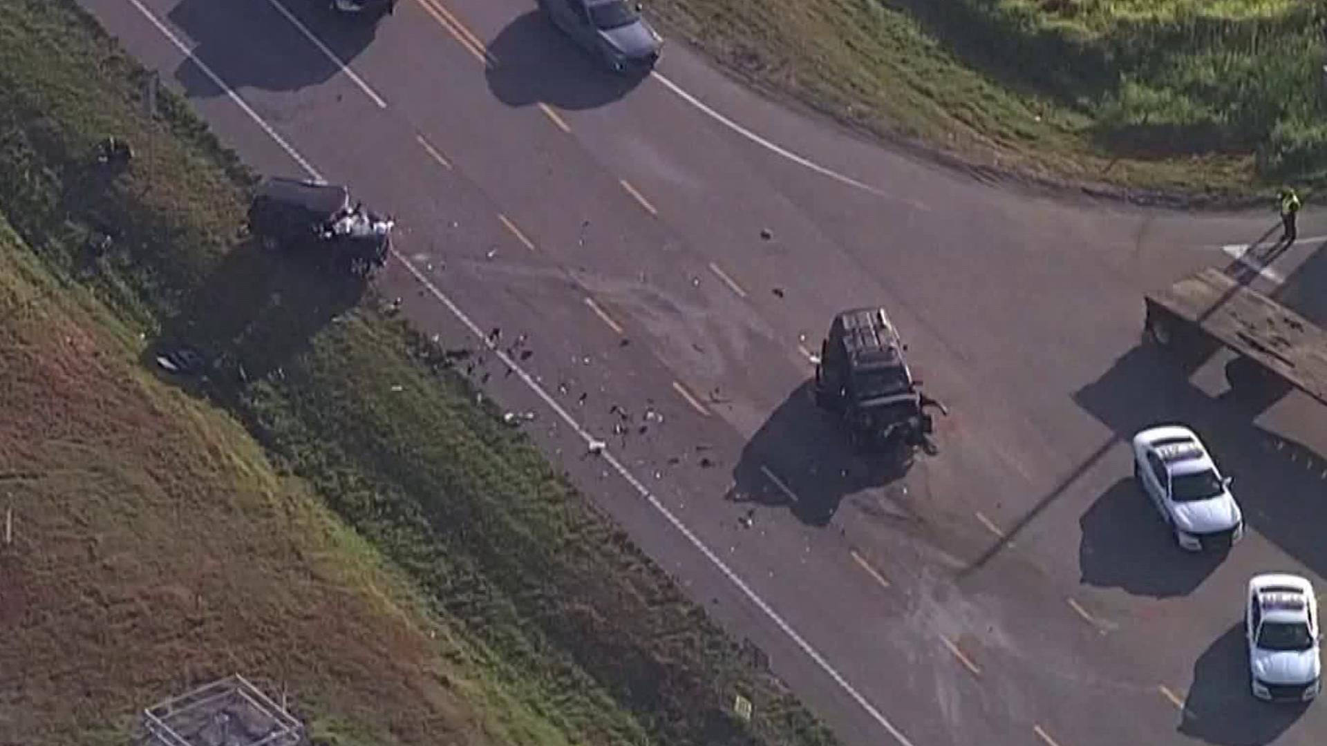 Serious crash near Mulberry hospitalizes 5 people | wtsp.com