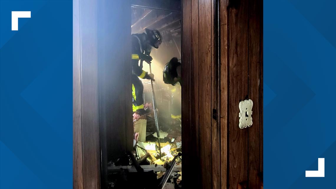 Hillsborough firefighters fight Brandon house fire in 20 minutes | wtsp.com