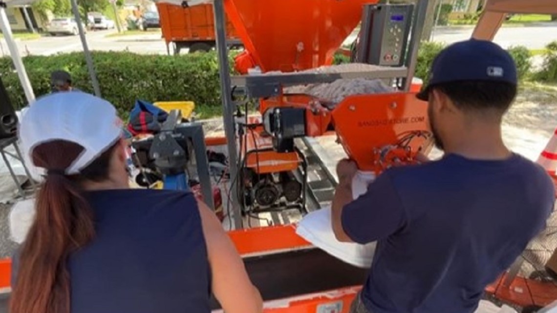 Tampa's new sandbag machines improving efficiency ahead of Idalia ...