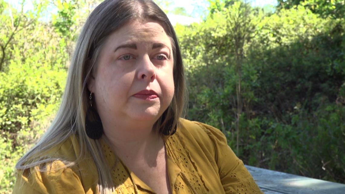 Tampa Bay mother, transgender daughter to leave Florida | wtsp.com