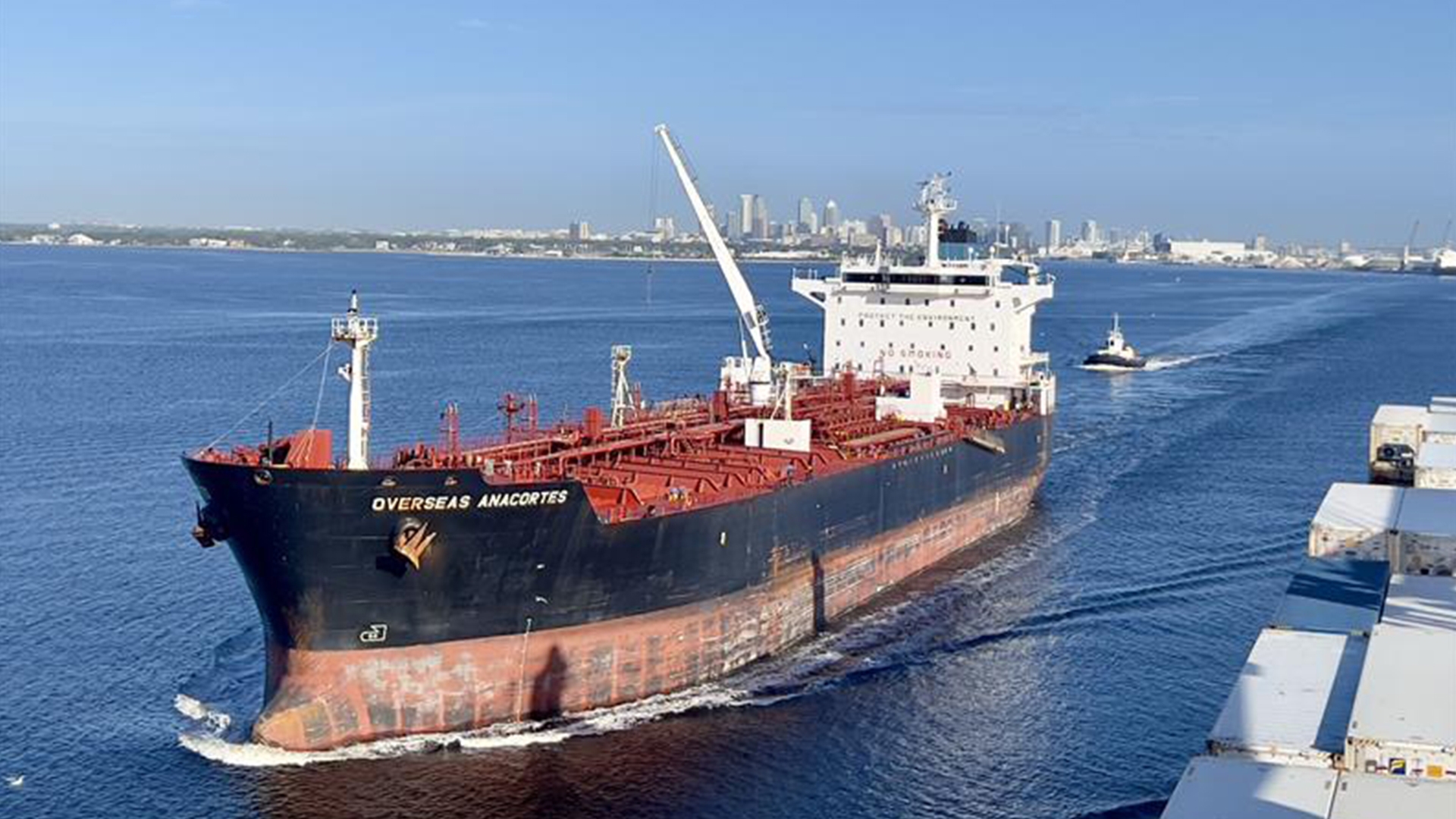 Tampa Bay harbor pilots navigate crucial shipments to the region | wtsp.com