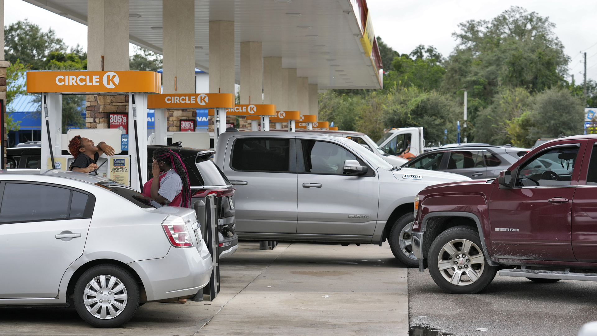 GAS MAP: Which gas stations have available fuel | wtsp.com