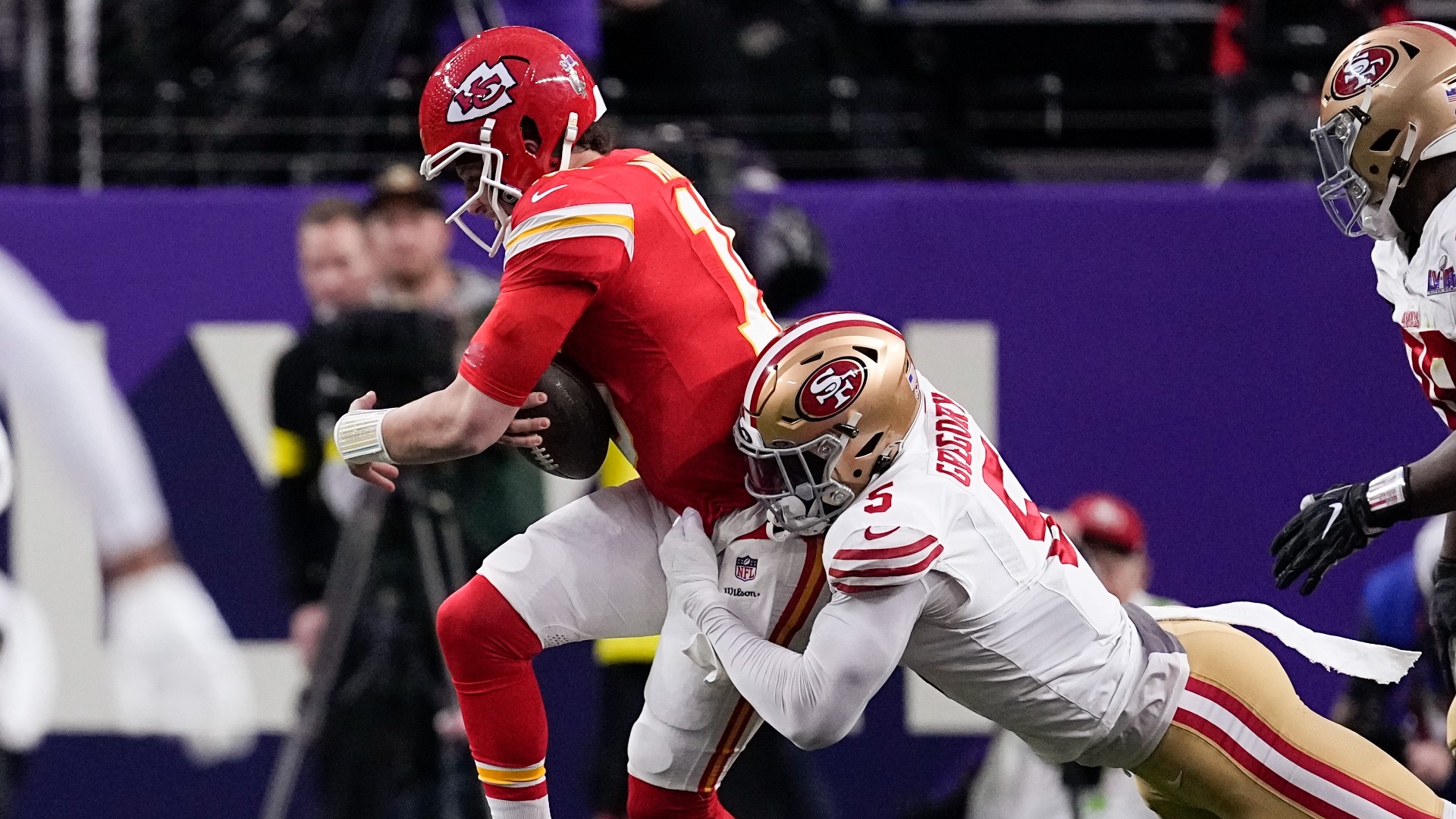 Tampa Bay Buccaneers sign Randy Gregory to 1-year deal | wtsp.com